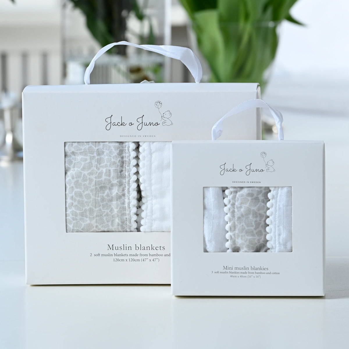 Pom Pom Muslin Blankets Newborn Set | Jack o Juno